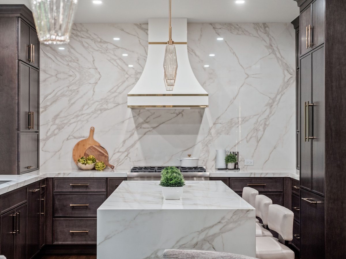 Transforming a 90s Kitchen into a Modern Baker's Haven