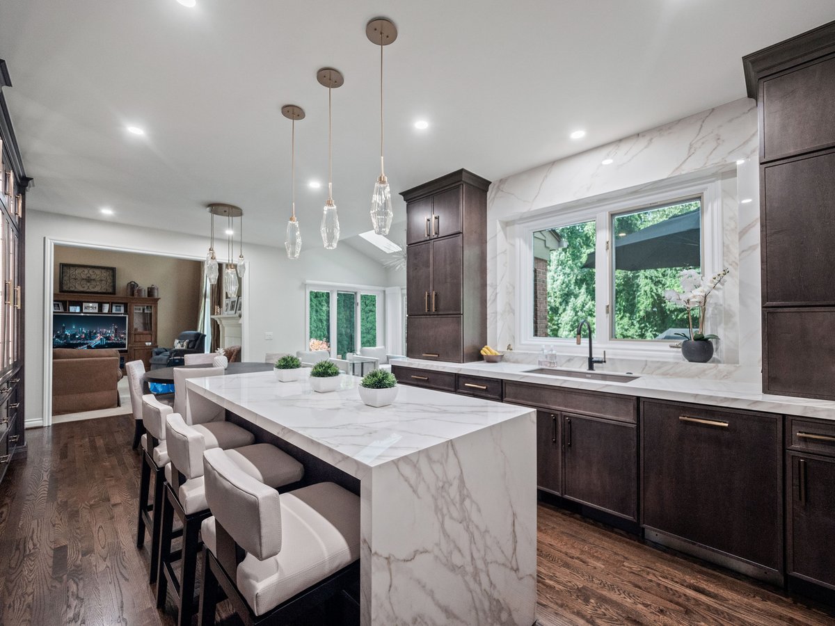 Transforming a 90s Kitchen into a Modern Baker's Haven